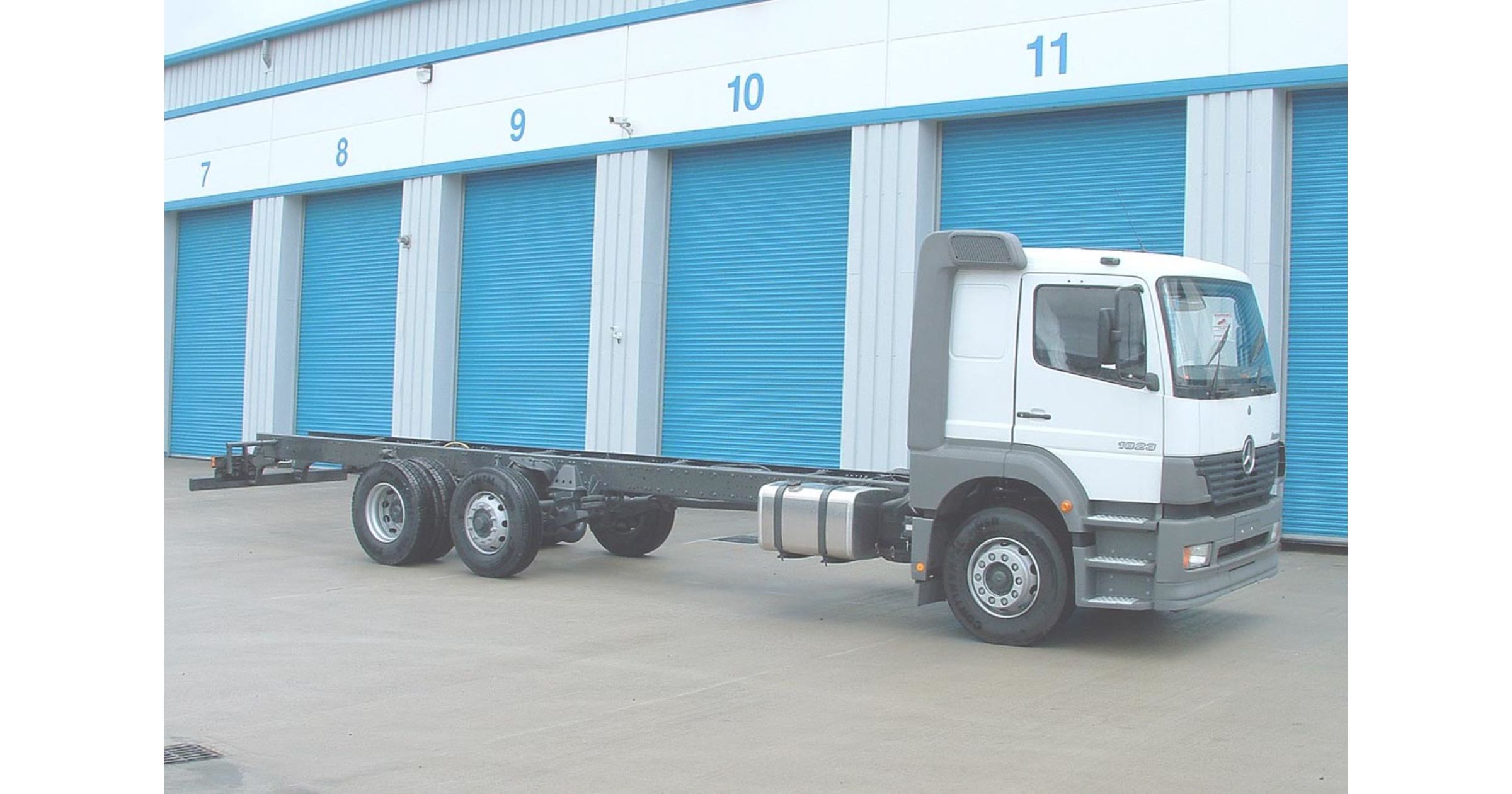 Leading third axle conversions / Wheelbase Engineering Ltd. / Chassis ...